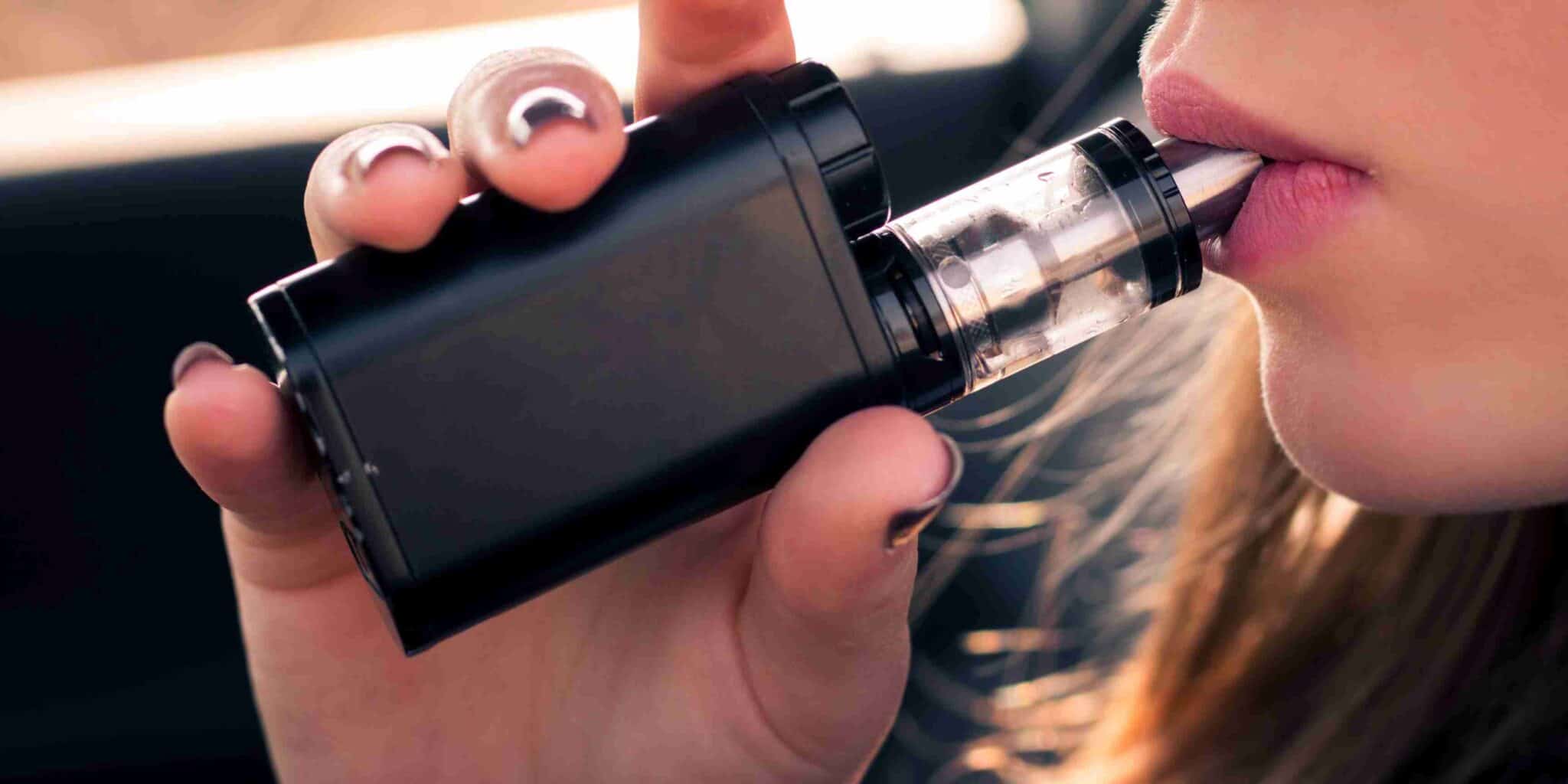The Pros and Cons of Vaping, Using Pods, and Smoking Cigarettes
